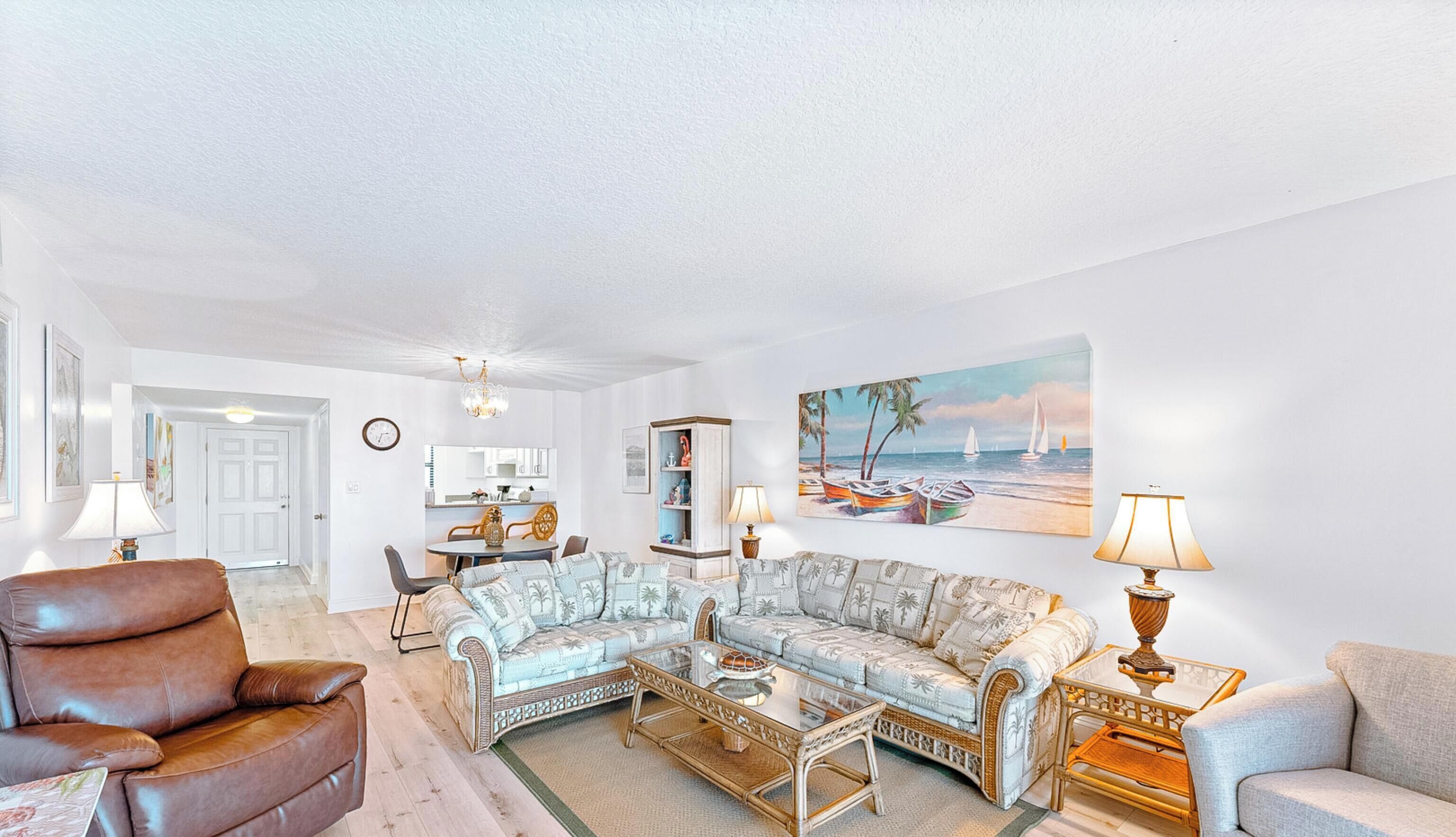 Sun-kissed Oceanfront Retreat Top Floor W/ Beach Access! - Cape Canaveral, FL