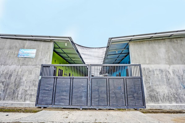 Fachada da propriedade