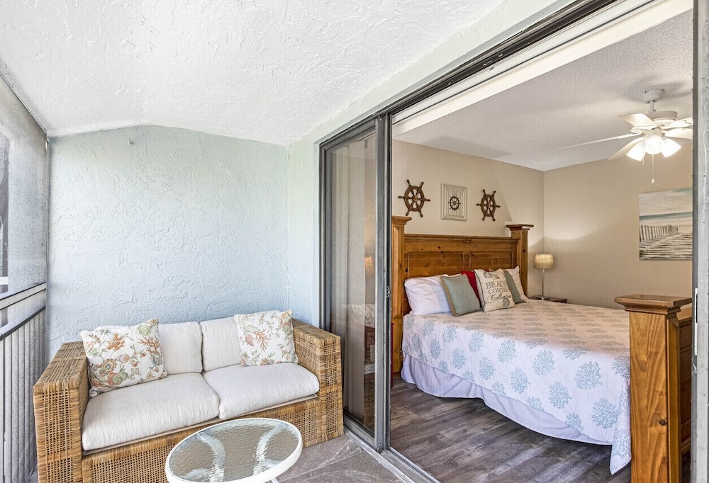 Kawama 3 Bedroom Townhouse--2 Heated Pools, Marina, Tennis, Lagoon & Much More! - Key Largo, FL