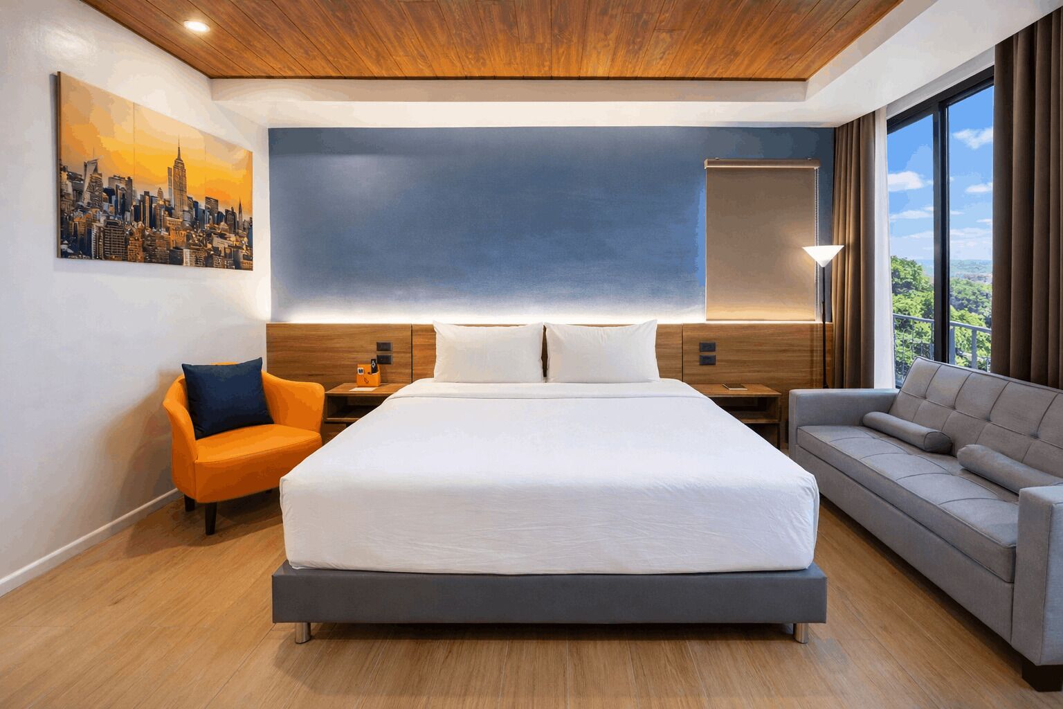 Quarto Signature | Minibar, secretária, cortinas/cortinados opacos, quartos insonorizados 