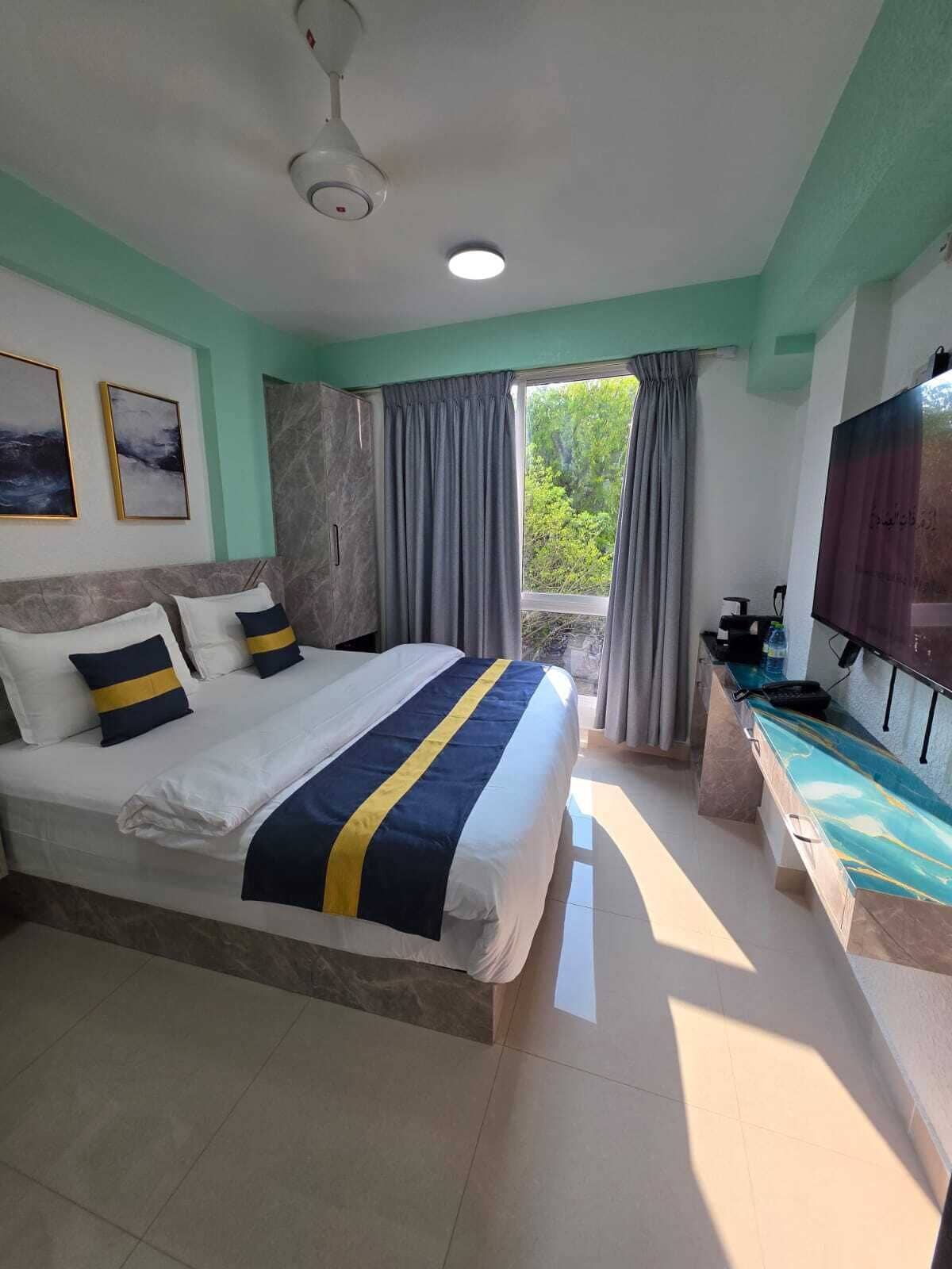 Quarto Deluxe | 1 quarto, cofre no quarto, secretária, ferro/tábua de engomar 