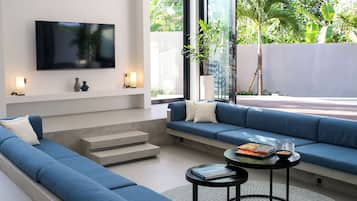 Villa, 4 quartos | Sala | Smart TV