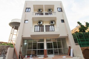 Fachada da propriedade