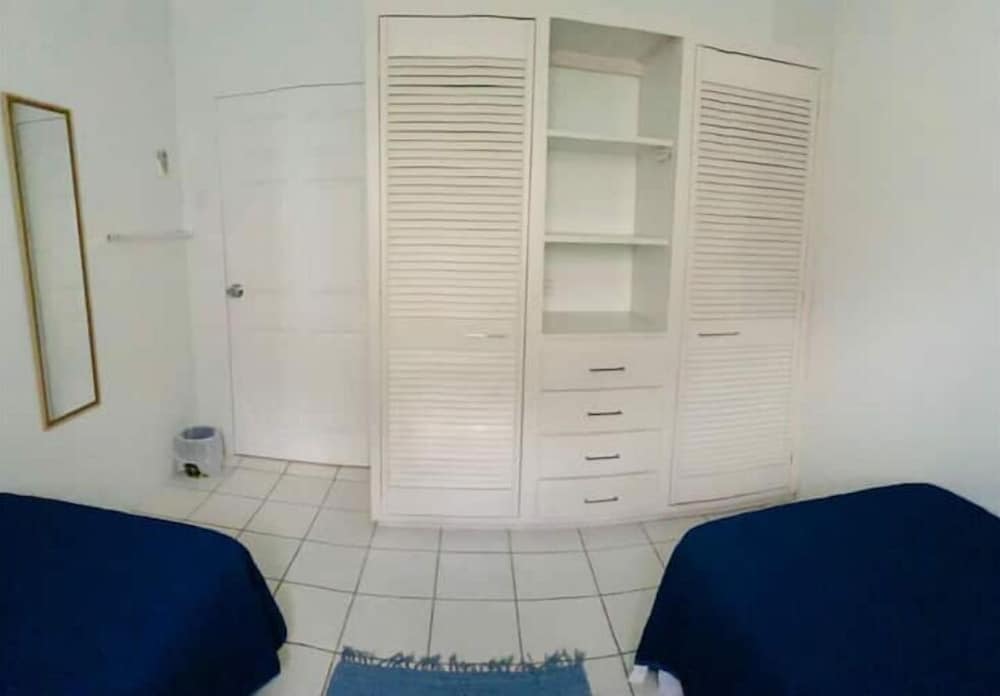 Colorful And Peaceful 2 Bedrooms Residential Home - Port of Spain