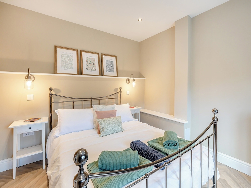 The Coach House at Elm Tree Farm - East Brent | Vrbo
