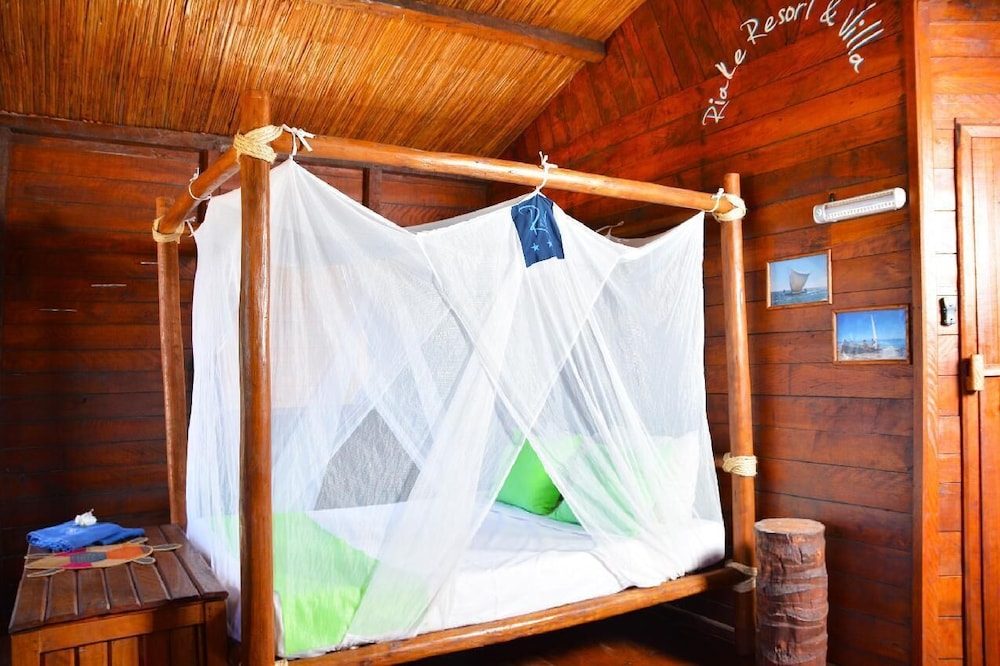 Riake Resort & Villa - Deluxe Bungalow with Sea View - Nosy Boraha | Vrbo