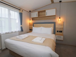 2 quartos, Wi-Fi de cortesia, individualmente decorados