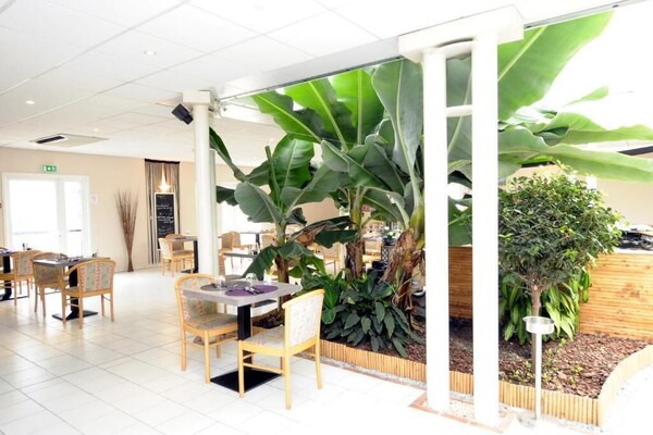 Hotel Au Sauvage - Loiret