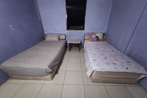 Quarto Twin Económico | Wi-fi grátis, roupa de cama fornecida