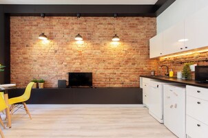 Estúdio design | Individualmente decorados, individualmente mobiliados, cortinas blackout