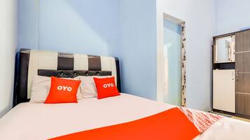 Quarto Duplo Standard | Secretária adequada para computadores portáteis, Wi-fi grátis