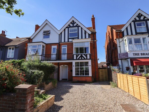 Carlton House, Pet Friendly, Character Holiday Cottage In Skegness - 링컨셔