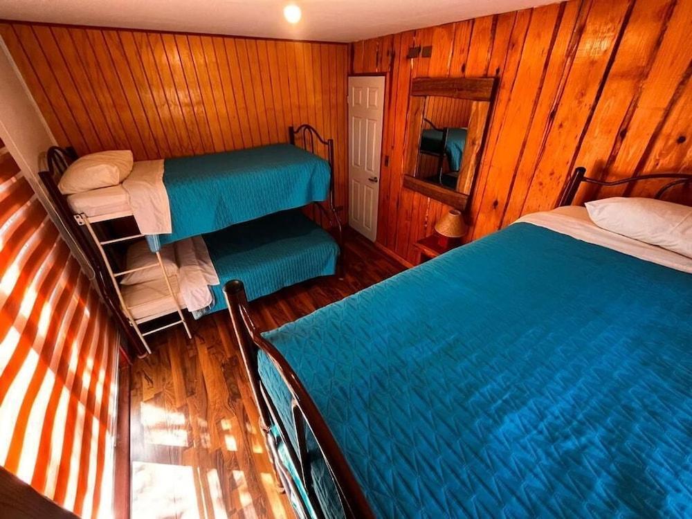 Ruka Pucón Hostel-basic Triple Bed - Pucon