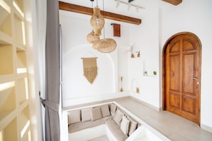 Vila exclusiva | Área de estar | Smart TV 42 polegadas com canais digitais