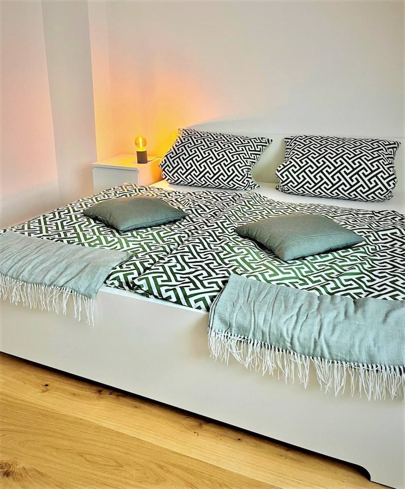Großes Modernes Apartment In Ludw - Lampertheim