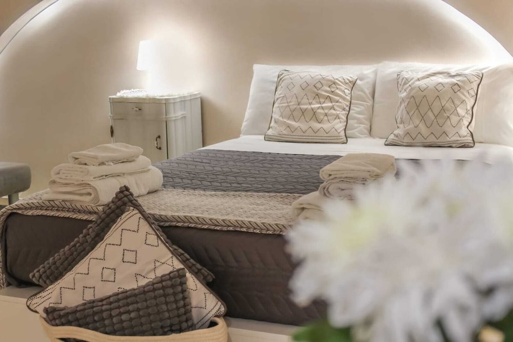 Space 154One-room apartment with alcove - Bari | Vrbo