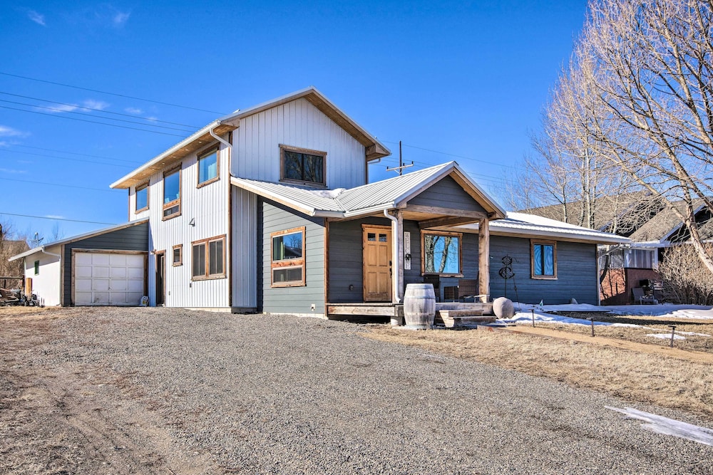 Beautiful Livingston Home W/ Mountain Views - Livingston, MT