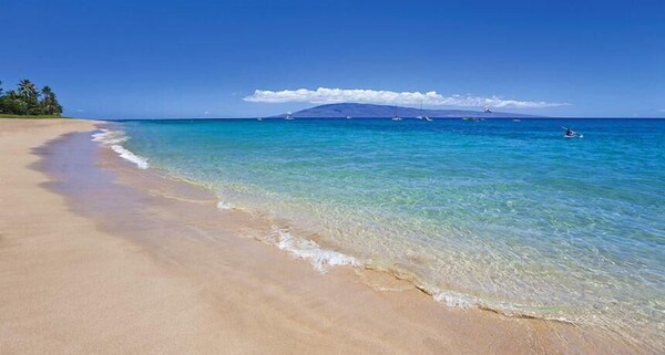 Wonderful South Maui Beach Condos - Little Beach, Kihei, HI, United States