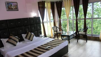 Quarto luxo | 1 quarto, Wi-Fi de cortesia