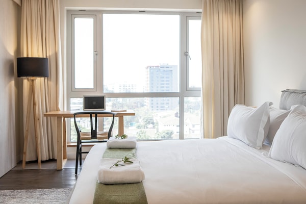 Apartamento empresarial | Banheiro | Produtos de toalete grátis, secador de cabelo, toalhas de banho