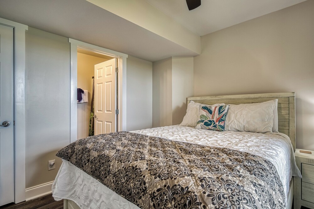 Broadview, River, Golf Course, Games, free Attraction Tickets, WIFI ...
