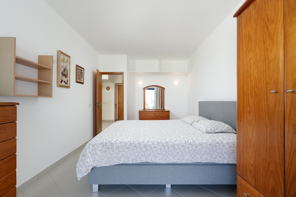 Comfortable Apartment With Sea View Near The Beaches - Ferragudo