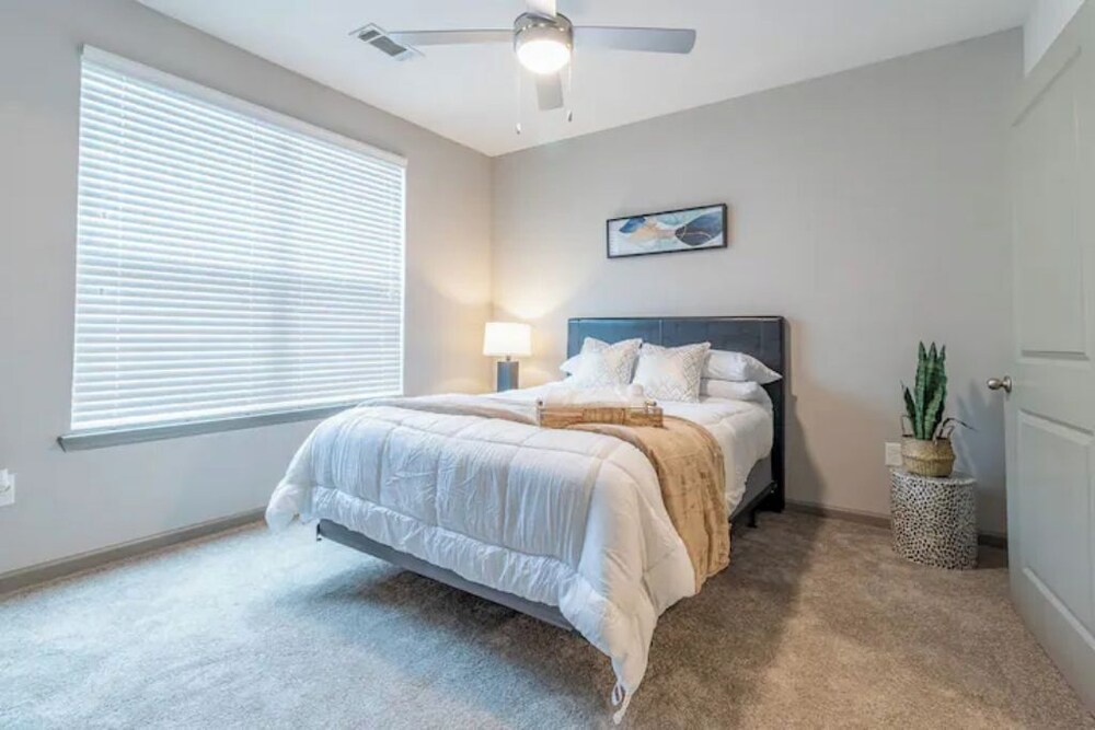 1br Near Downtown+parking+pool+corporate+business+nomad+nice+quiet - Nashville, TN