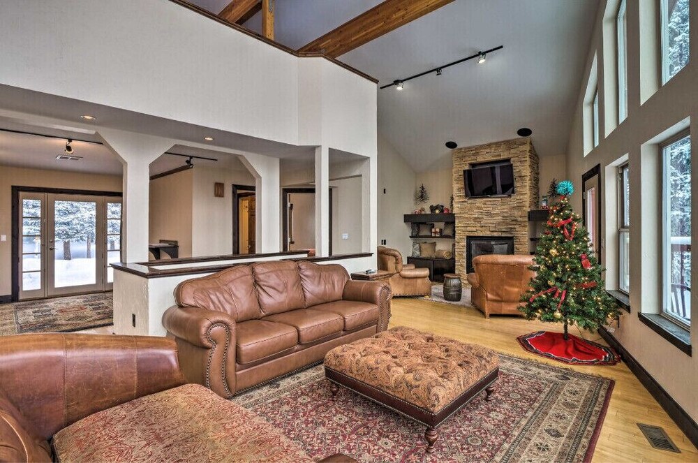 Pristine Breckenridge Home W/ Hot Tub & Mtn Views! - Colorado