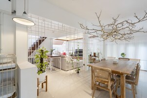 Three-Bedroom Pool Villa | Sala de estar