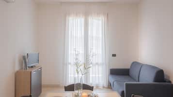 Apartamento, 2 quartos, varanda | Interior