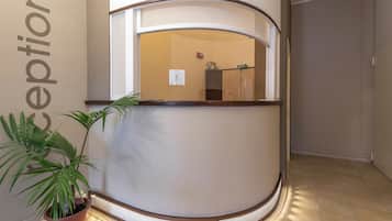 Apartamento, 2 quartos, varanda | Interior