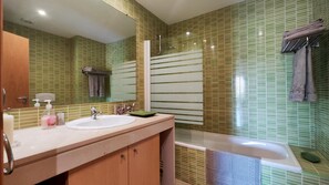 Casa, para fumantes | 1 quarto