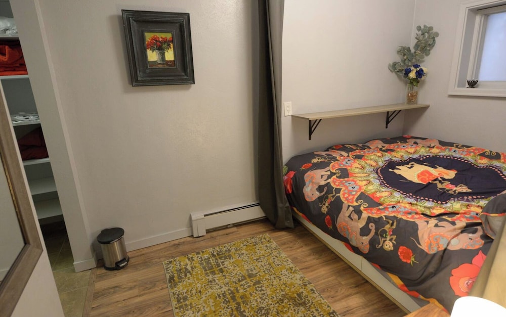 Cosy Garden Level on Vail Bus RT - Vail | Vrbo