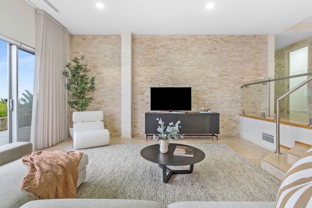 Cliffside Castle With Bay And City Views - Mount Martha