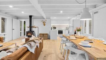 Casa | 4 quartos, ferro/tábua de engomar, internet de alta velocidade