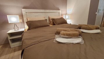 Wine | 1 quarto, com decoração personalizada, cortinas/cortinados opacos 