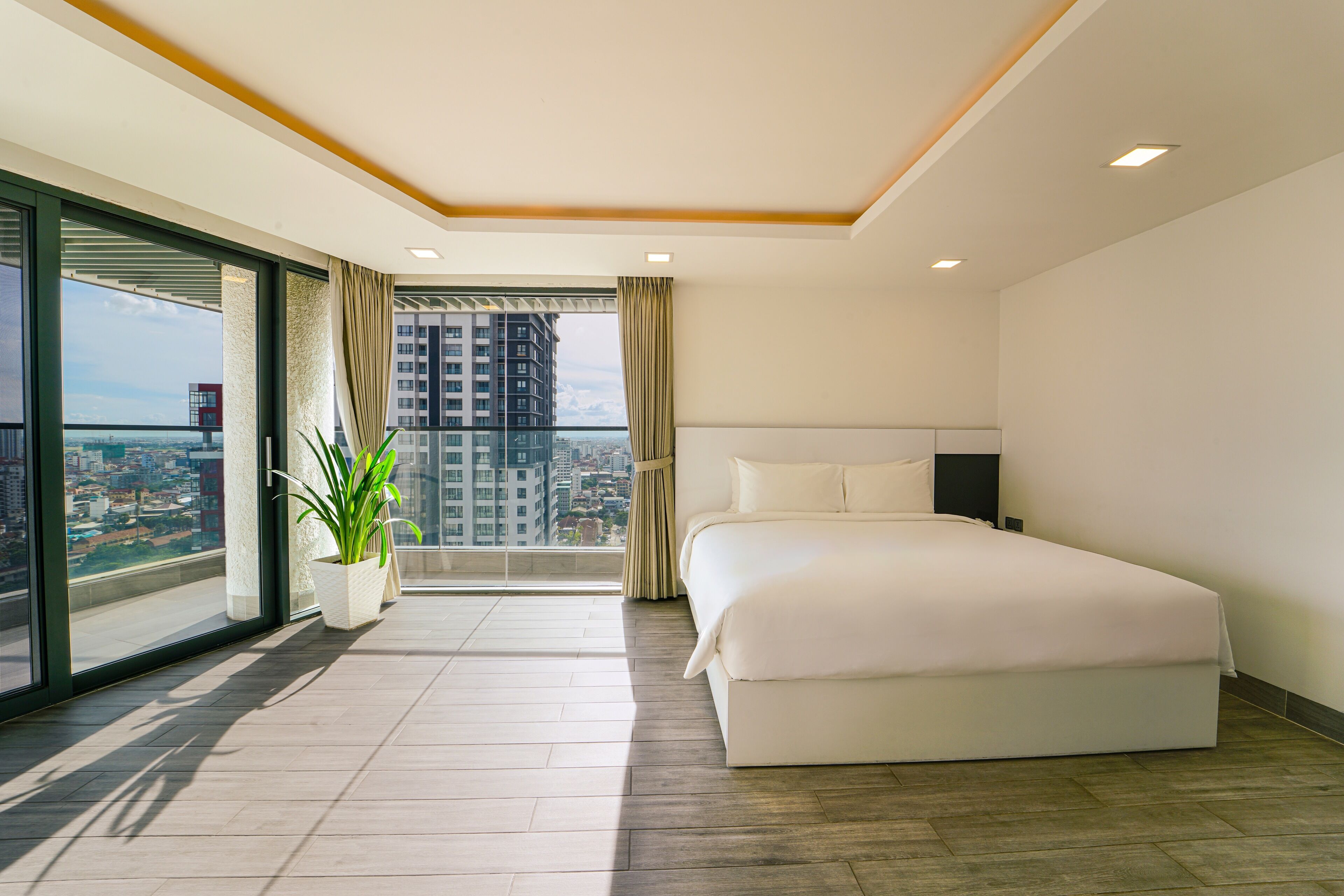 Dúplex Premium, 3 quartos | Edredões de penas, camas de colchão pillowtop, cofre no quarto 