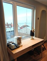 Quarto luxo, 1 cama de casal, vista para o porto | 1 quarto, roupas de cama premium, camas Select Comfort, escrivaninha