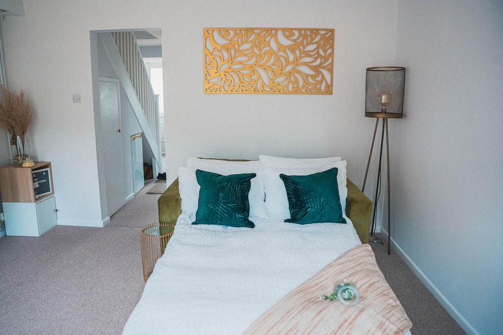 Jade House In Cambridge - Cambridge