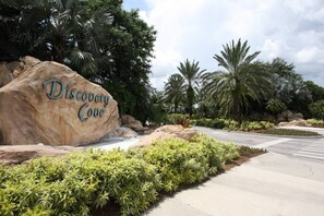 Condo (1301 Flamingo Cove at Tuscana) | Fachada