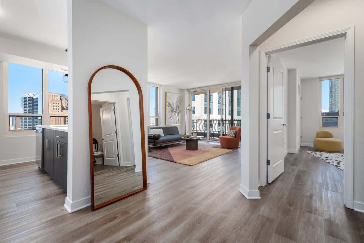 Luxury 2br On Michigan Ave With Private Balcony - Chicago
