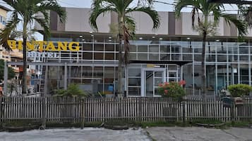 Fachada da propriedade