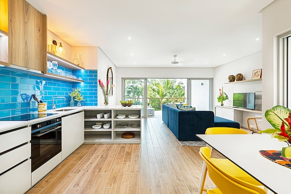 Apartamento Clássico | Cozinha privada | Um frigorífico/congelador grande, um micro-ondas, um forno
