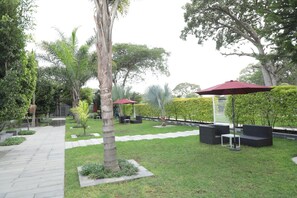 Frigobar (abastecido com alguns itens grátis)