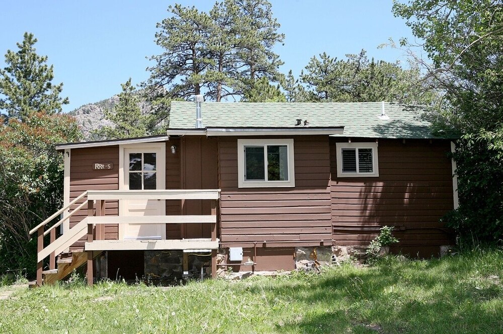 Triple R Cottages: 5 2 Bedroom Cabin - Estes Park, CO