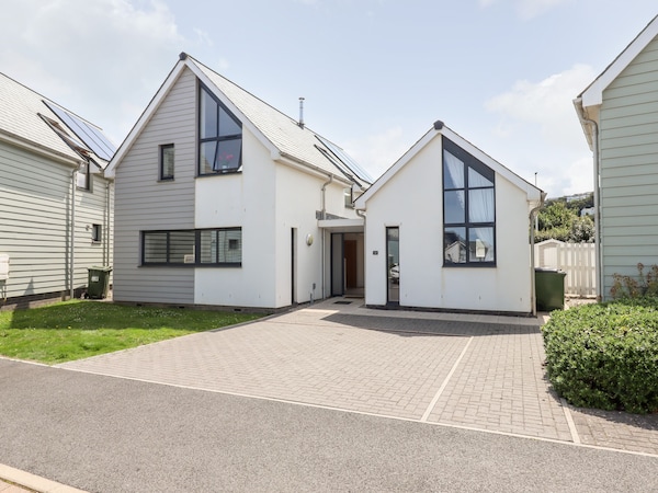 Pebble Ridge View - Westward Ho!