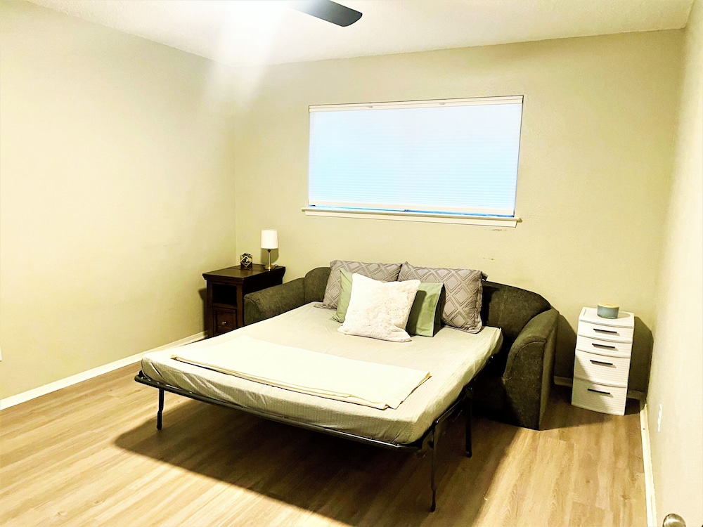 Lovely Central Austin Private Duplex! - Foothills Of Barton Creek, TX