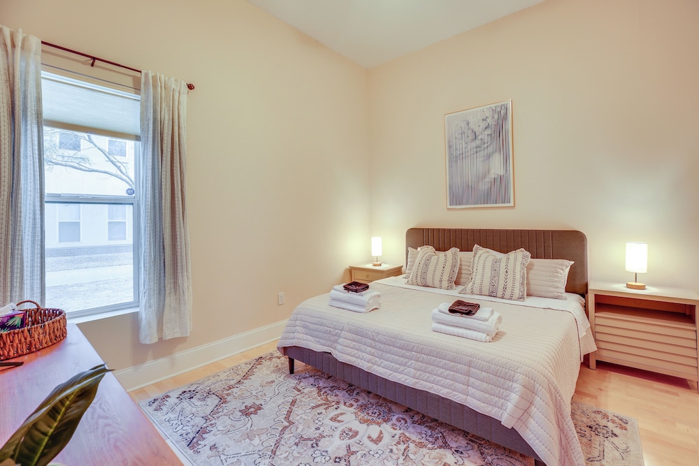 Chic Wilmington Condo In Brooklyn Arts District! - Wilmington, NC