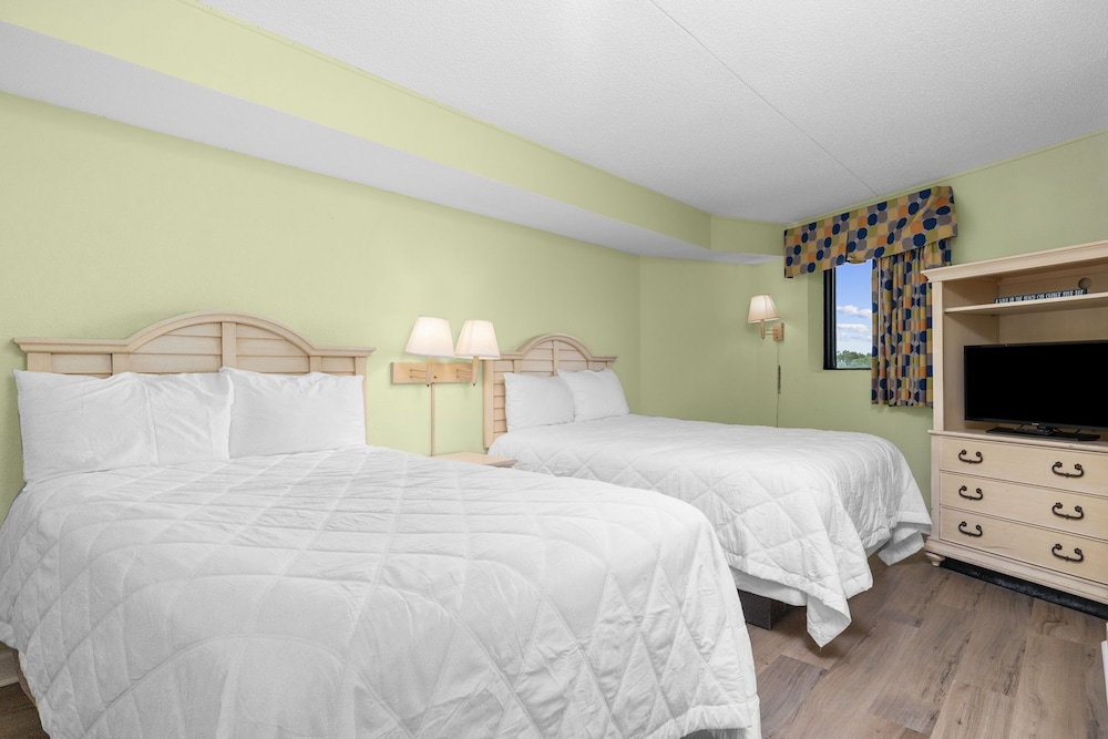 Oceanfront Paradise: 3 Bedroom Condo At Ocean Reef Resort - Myrtle Beach, SC