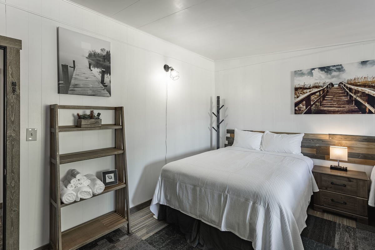 Quarto solteiro luxo | Wi-Fi de cortesia